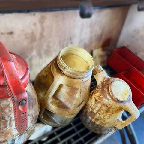 Maintaining the Shine: Sustainable Oil Transfer Container Management